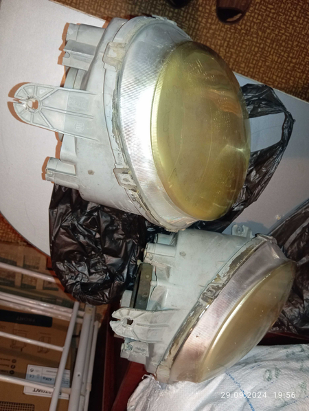 Продам фары на Матиз б/у