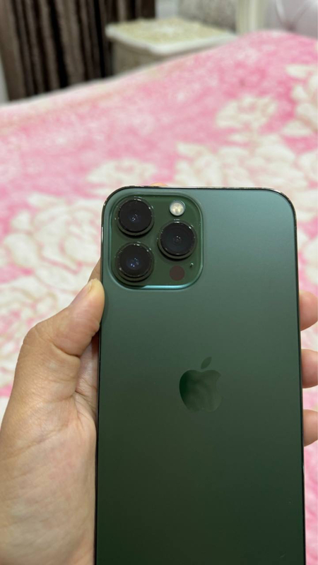 Iphone 13 pro max green