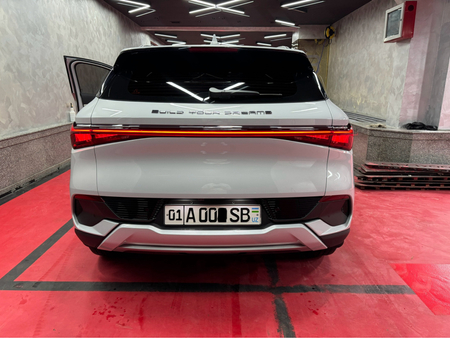 BYD Yuan plus Plagship