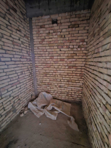 2 xonali 80m² 5-qavat uy sotiladi.