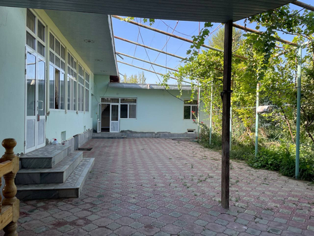 Ховли Уй Участка сотилади