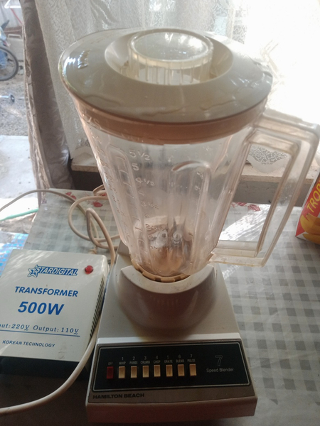 Блендер мощный продам