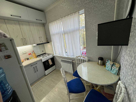 V3468 1в2/2/5 Алока Тинчлик метро Тинчлика 500 метр 40м2 Евроремонт