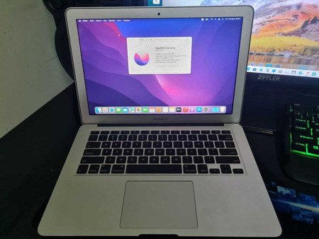 Macbook Air 2015 Core i5/128ssd/8gb ram/1.5gb video.karta/Ideal