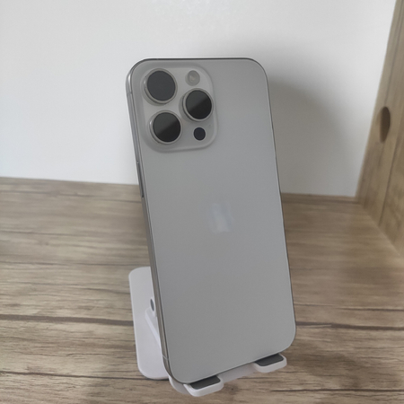 Iphone 15 pro max srochni sotiladi