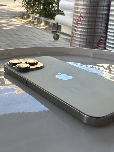 Iphone 15 pro max 26gb %90