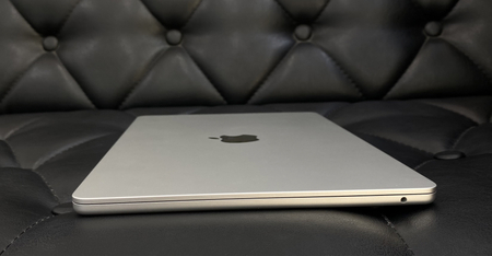 Apple MacBook Air M2 8/256GB 2022 года в идеальном состоянии