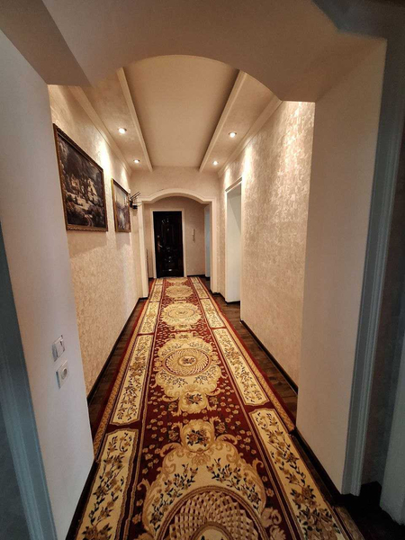 (К129146) Продается 4-х комнатная квартира в Чиланзарском районе.