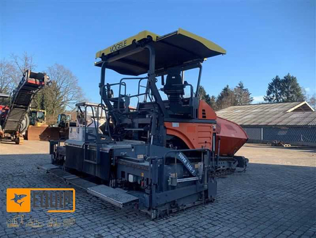 Асфальтоукладчик Vogele super 1600-2