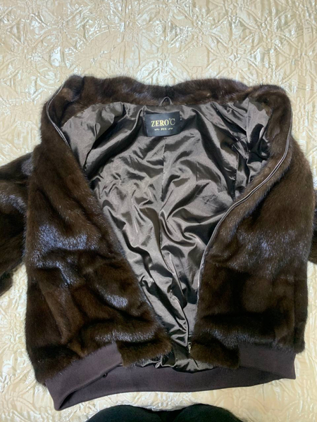 Продам женскую Шубу