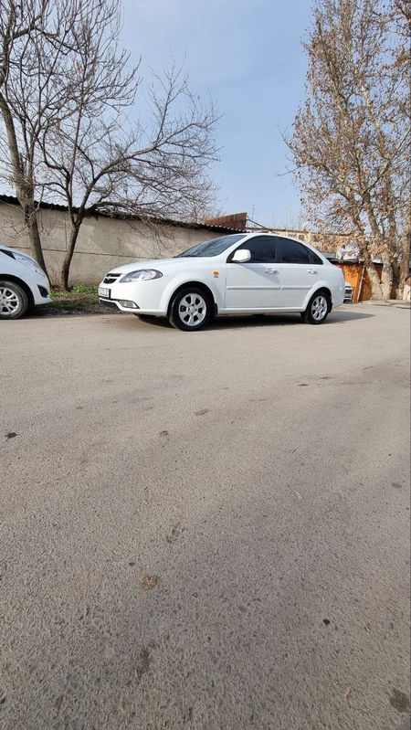 срочна сотилади ласети афтомат