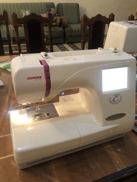 Вышивальная машинка Janome 350e