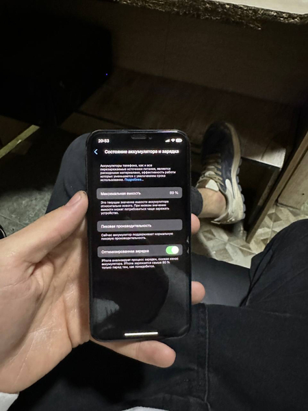 iPhone XS эмкость 90