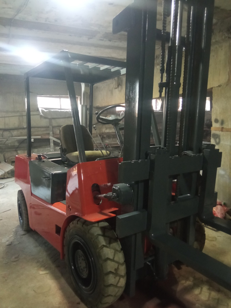 Продаётся кара. Болканкар 3.5 тонна.  В рабочем состояние