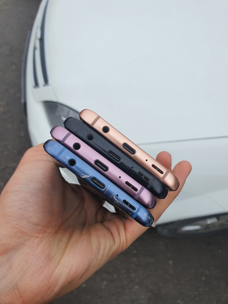 Samsung Galaxy S9 PLUS. 64 GB. Bizda Arzon narxlar. Holati zo'r