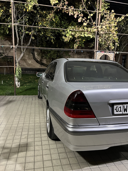 Merc 202 sotiladi xolati ideal balonlari yahshi yurishlari zor