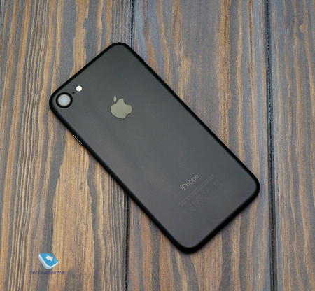 Продается Iphone 7
