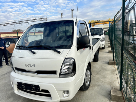KIA BONGO sotiladi 2022yil