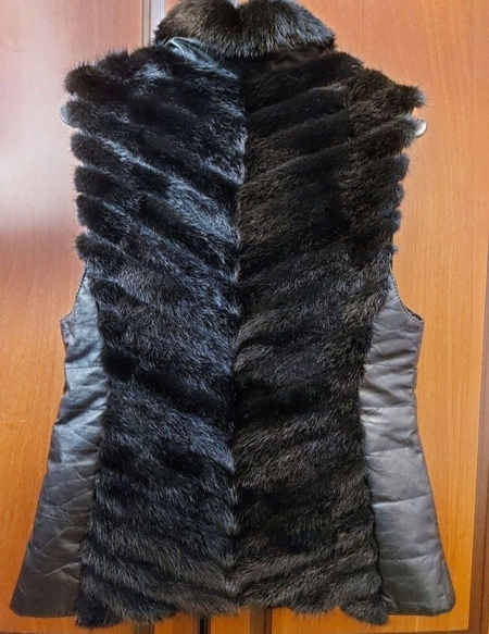 Продам меховую норковую жилетку