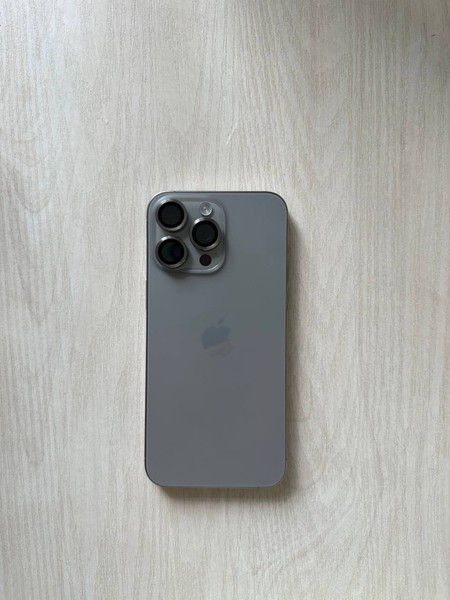 iPhone 15 pro max 256GB Sotiladi]