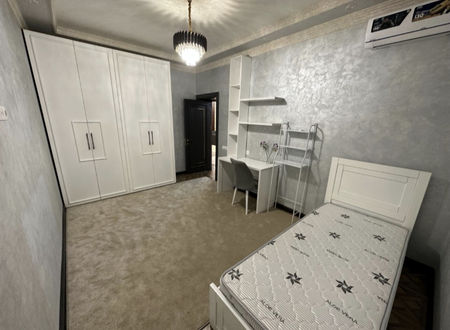 Продам 2/2/4 Буюк Ипак йули 171 школа саехат макро