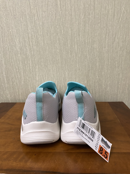 Спортивные оригинальные кроссовки Skechers