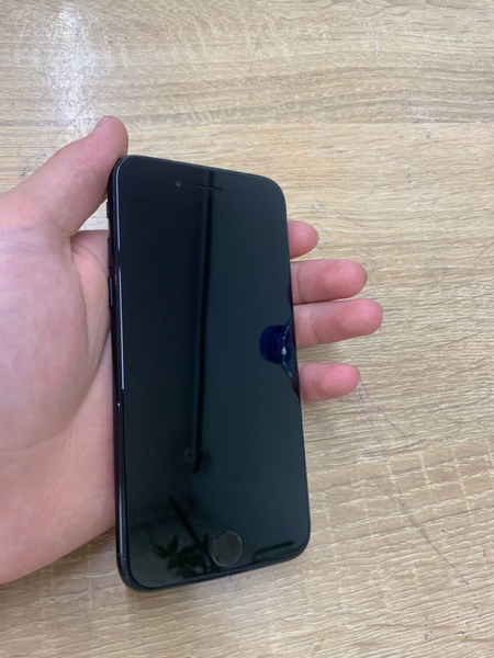 Iphome SE (2020)