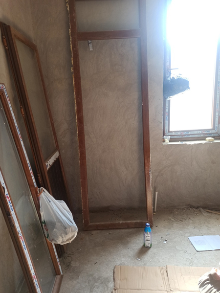 Eshik va balkon uchun rushoʻtka sotiladi,