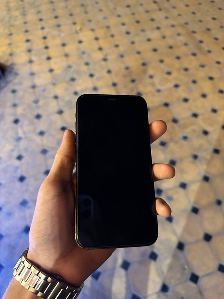 Продаю Iphone Xr в корпусе 13 Pro