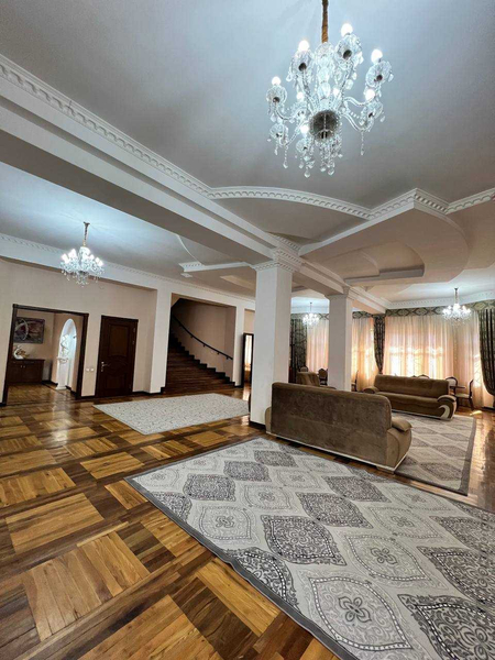 Продаётся Евро-дом на 6 сот.земли в М.Улугбекском р-не