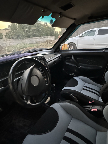 Lada 21115 holati zo’r olasila haydisila faqat