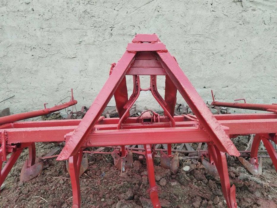 Traktor Sotiladi