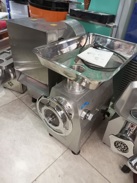 Mesropka  Tk 22 Madel  Xitoy Soatga 200  kilo Gush chiqaradi Garantya
