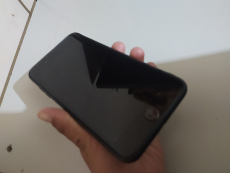 iPhone 8+  64 GB