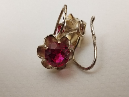 Серьги серебряные с корундом. СССР