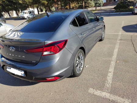Продаётся Hyundai Elantra