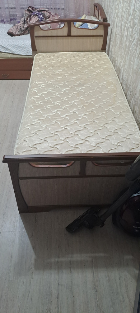 Продаётся кровать б/у в хорошем состоянии. Ташкент дружба народов