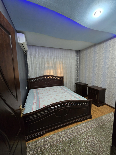 Срочно  сдаётся   квартира  5 3 ком квартире всо есть корзинка рядом