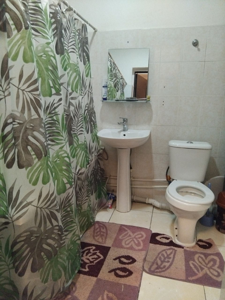 Чиланзар 23 квартал 2/1/5 Торец 40кв м,  огород есть евроремонт
