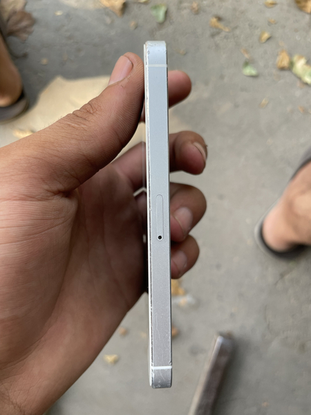 Iphone 5 s radnoy hamma narsani aybi yo