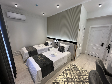 Amir Plaza Hotel Mehmonxonasi