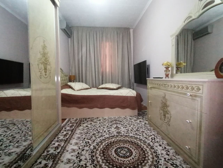 20 кв Чилонзор,  3xonali kvartera ijaraga beriladi 
(Ориен