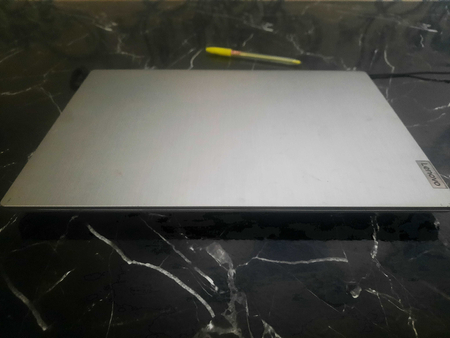 Noutbuk: lenovo ideapad 3