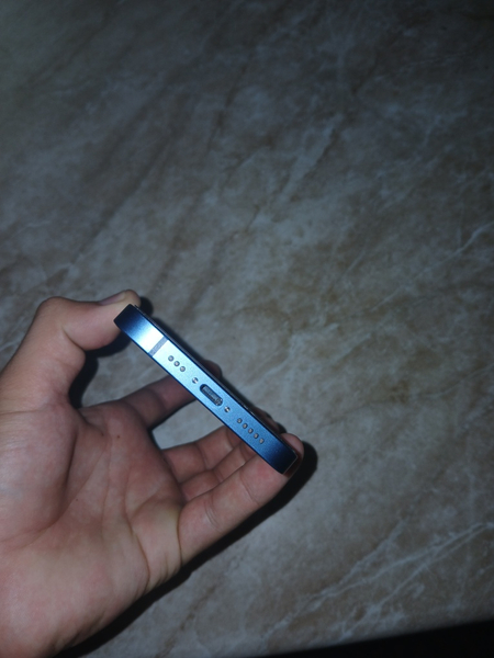 Iphone 13  korobka bor kelishamiz