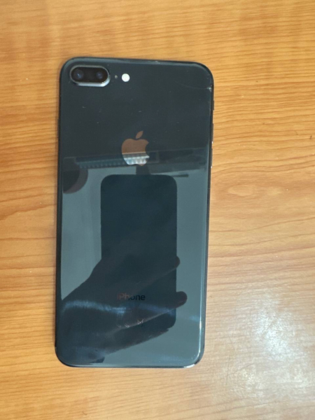 Iphone 8 plus 64gb