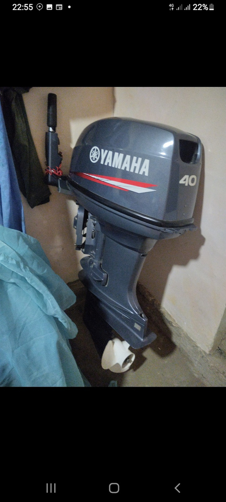 Продам лодочни мотор
