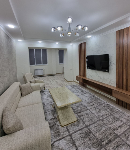 Sh/Rustaveli Shikarnaya kv 2v3/1/4 Yevroo Remont Mebel+ Texnika 50 m2
