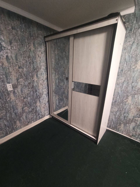 Чилонзор 22 кв 2 хона  3 этаж 4 этажка дом