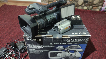 Sony видеокамера сотилади
