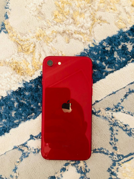 iPhone se2022 tiniq sastayanida